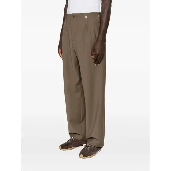 MYTHS Pleated-front Straight-leg Trousers