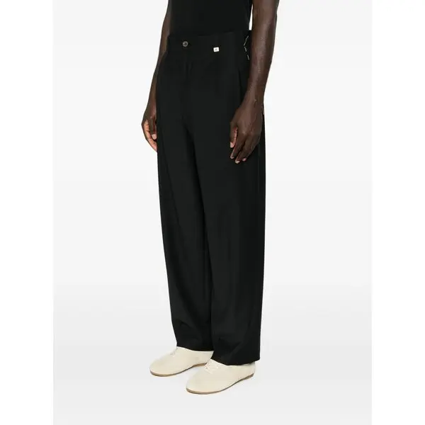 MYTHS Pleated-front Straight-leg Trousers