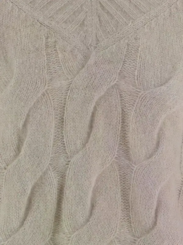 ALLUDE V-neck Cable-knit Sweater