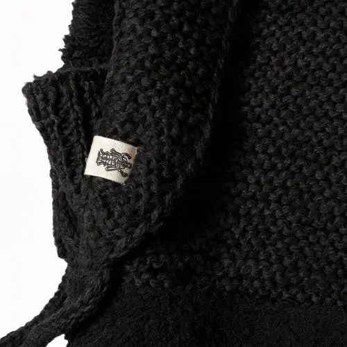 NIRVANNA DESIGNS Lambswool Seed-stitch Hood With Chin Ties - Black