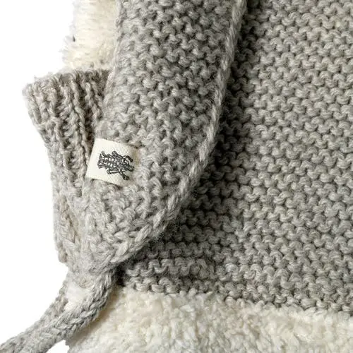 NIRVANNA DESIGNS Lambswool Seed-stitch Hood With Chin Ties - Black