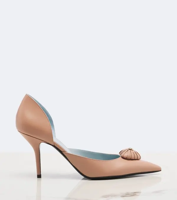 Valentino Garavani Cœur Royal Leather Pointed Toe Pumps - Pink