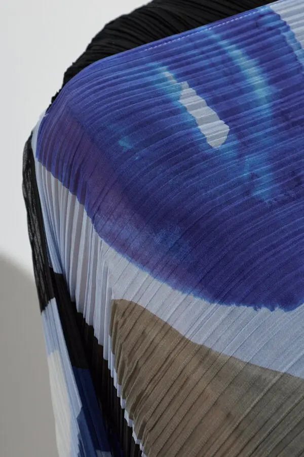 Issey Miyake Printed Pleated Top - Blue