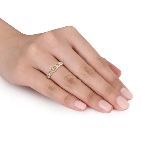 JULIANNA B. Diamond Oval Link Ring 10k