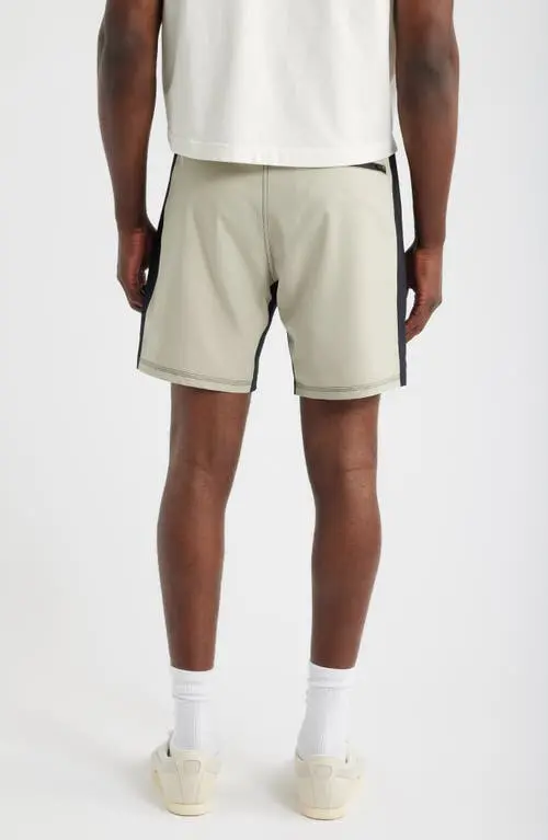 SANTO STUDIO Tempo Wordmark Tech Shorts