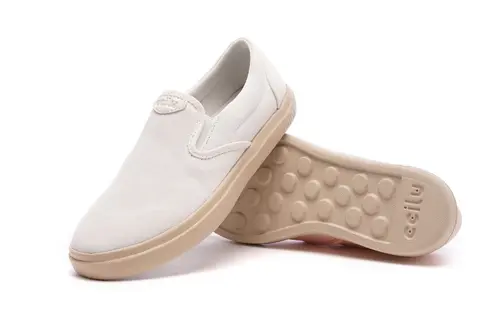 CCILU USA Xpresole Cody Waterproof Slip-on Sneaker