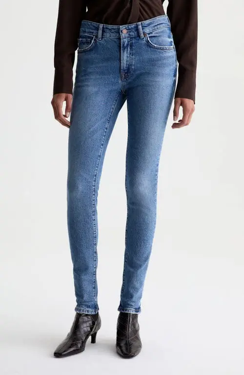 Ag Quinn Low Rise Cigarette Jeans