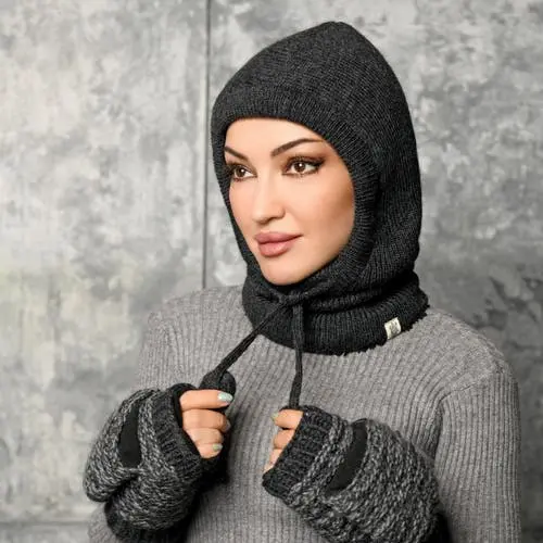 NIRVANNA DESIGNS Hand Knit Wool Balaclava With Shearling Lining - Linen