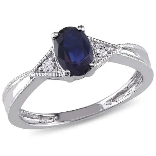 JULIANNA B. Oval Ring With Diamonds 14k