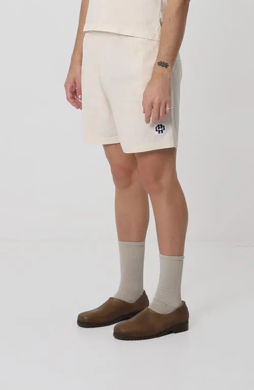 EVERYBODY.WORLD Everyday Shorts - Scour