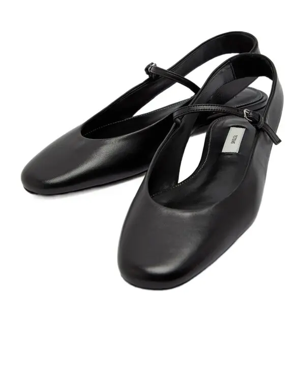 TOTEME Leather Flats