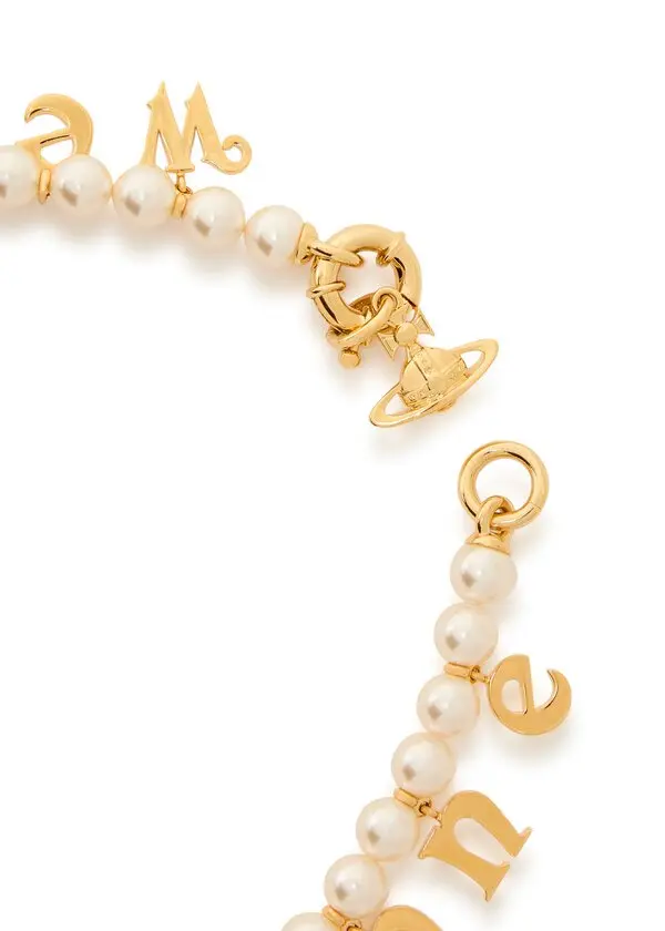 VIVIENNE WESTWOOD Leanne Letter Charm Pearl Necklace