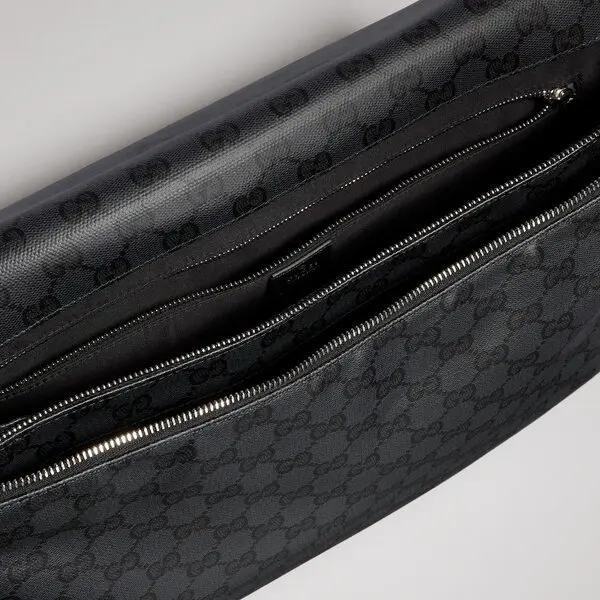 Gucci Essence Classic Medium Crossbody Bag