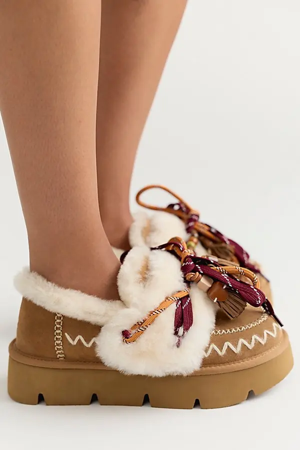 NAN-KU COUTURE Shearling Moccasins