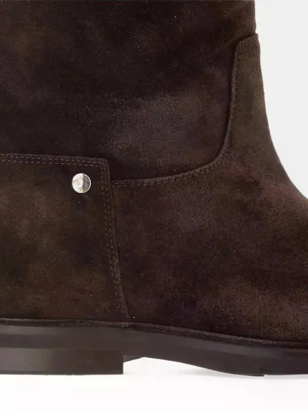POEVE Rear-zip Suede Boots