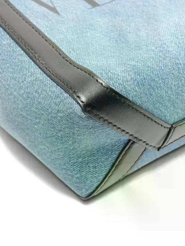 Valentino Garavani Vltn Rockstud Tote Bag