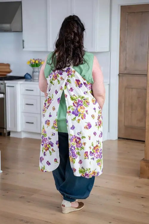 MODERN PRAIRIE Pansies Farmhouse Apron