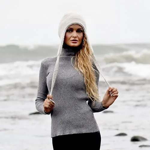 NIRVANNA DESIGNS Snug Hat - Black