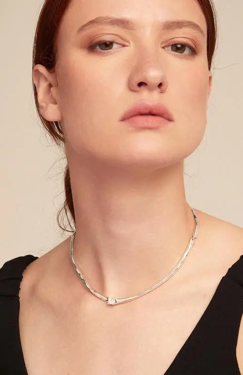 UNODE50 Sterling Rigid Necklace With White Zirconia
