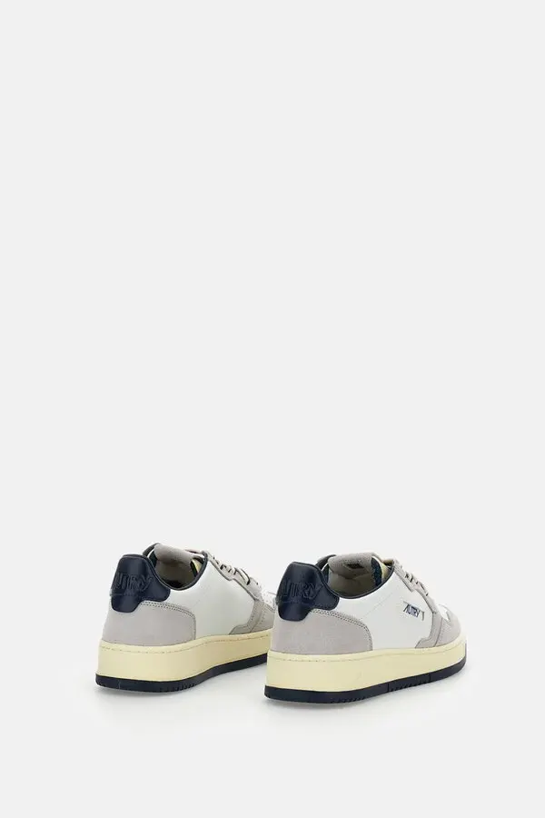 AUTRY Medalist Low Sneakers In Leather