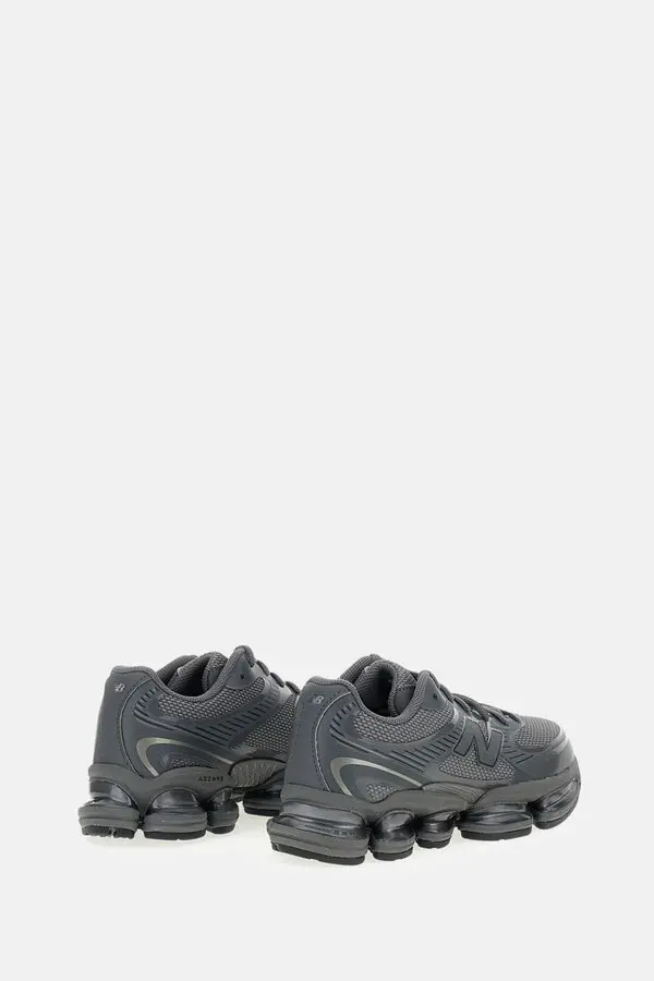 NEW BALANCE Sneakers U2000 - Grey