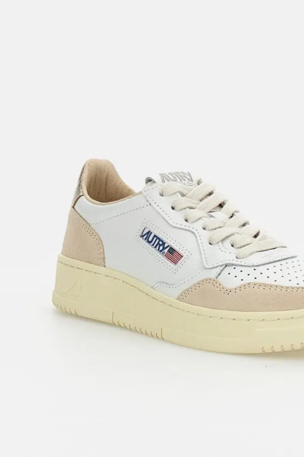 AUTRY Medalist Low Sneakers In Leather