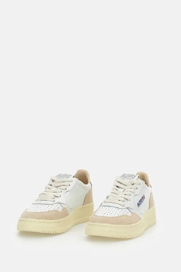 AUTRY Medalist Low Sneakers In Leather
