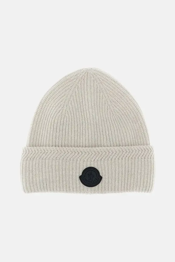 Moncler Ribbed Beanie With Patch Logo - Bianco