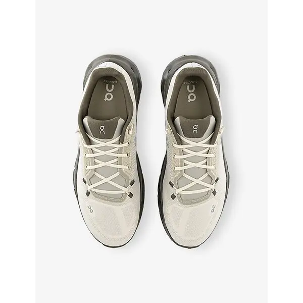 On Cloudtilt Mesh Trainers