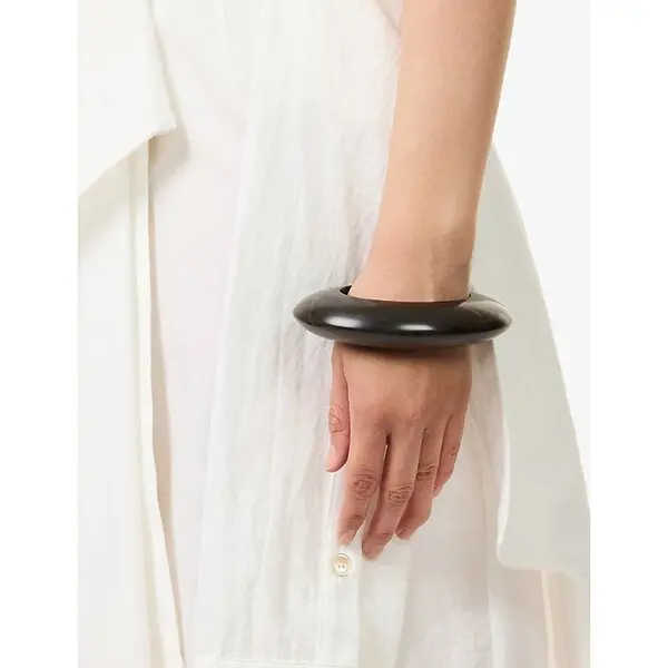 MOSQUITO Oyambre Sculptural Wooden Bangle