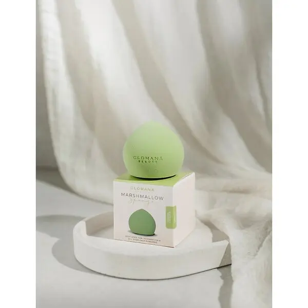 CLOMANA Pistachio Pudding Marshmallow Sponge
