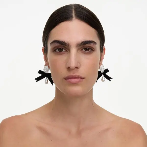 SELF-PORTRAIT Pearl Bow Earring