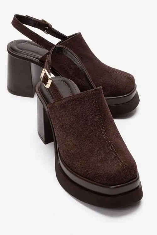 PROLOGUE SHOES Bavix Block Heel Platform Sandal - Brown Suede