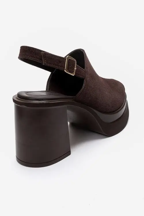 PROLOGUE SHOES Bavix Block Heel Platform Sandal - Brown Suede