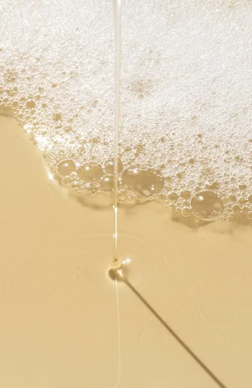 REVERIE Balancing Shampoo