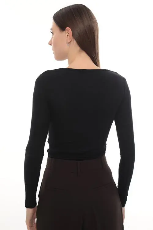 MONLICIA Detail Cutout Long Sleeve Stretch Top - Black