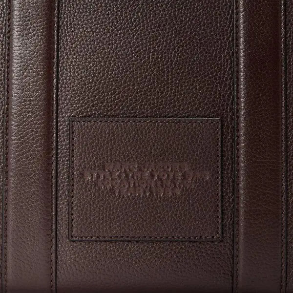 Marc Jacobs Stylish And Versatile Handbag