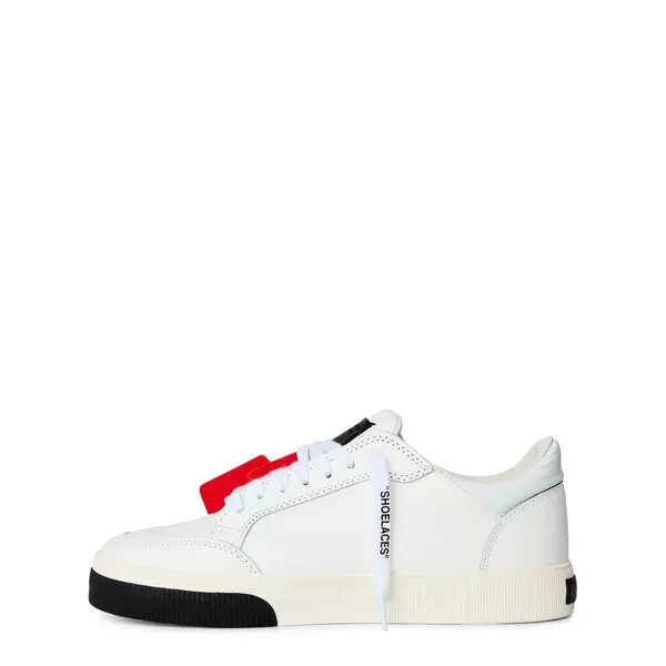 Off-White Round Toe Low-top Casual Shoes