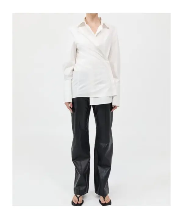 ST. AGNI Long Sleeve Shirt With Arched Hem