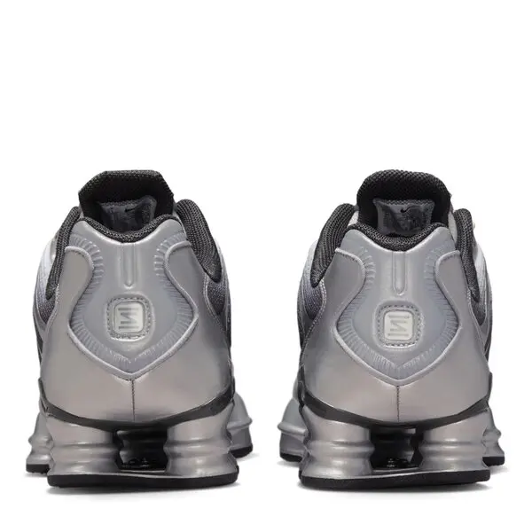 Nike Shox Sneakers - Gray