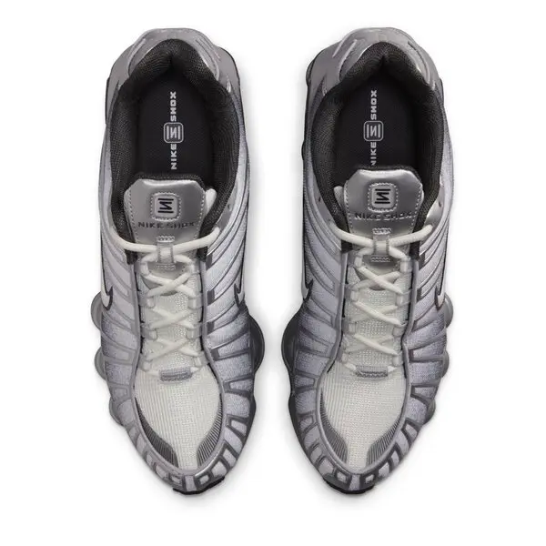 Nike Shox Sneakers - Gray