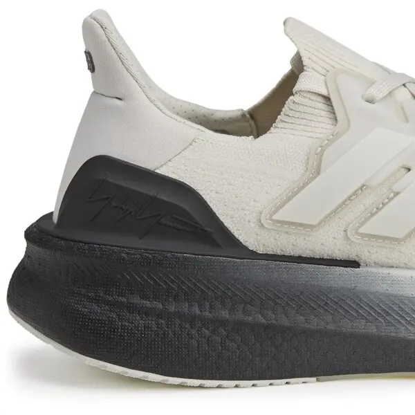 Y3 Stylish Sneakers