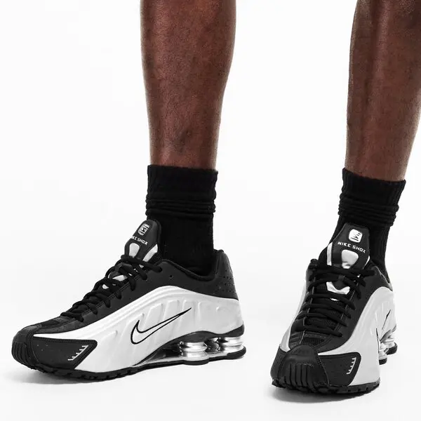 Nike Shox "classic Logo" Sneakers - Black