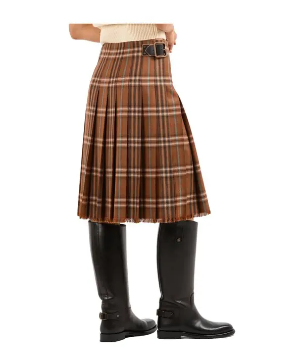 Burberry Elegant Skirt
