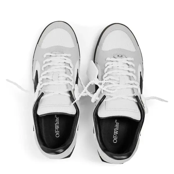Off-White Lace-up Low-top Sneakers