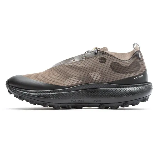 Satisfy Running Sneakers