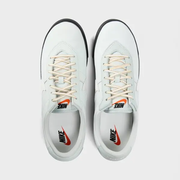 Nike Low-top Sneakers With Textured Outsole - White