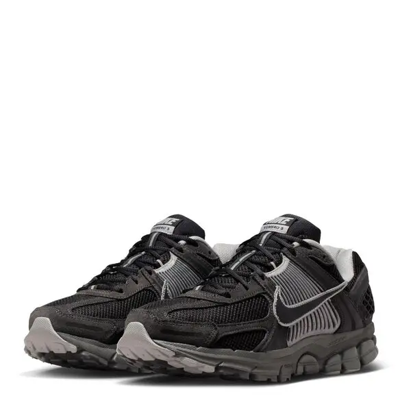 Nike Vomero 5 Athletic Sneakers - Black