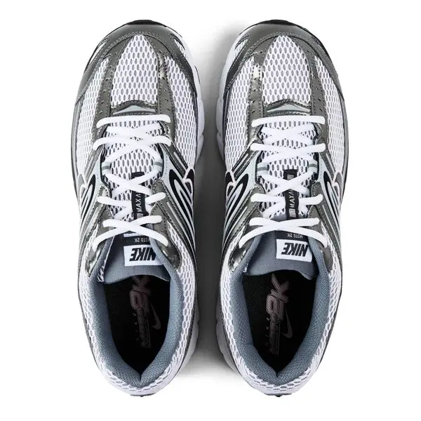 Nike Simple Running Shoes