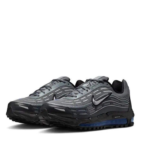 Nike Retro Air-cushioned Sneakers - Black